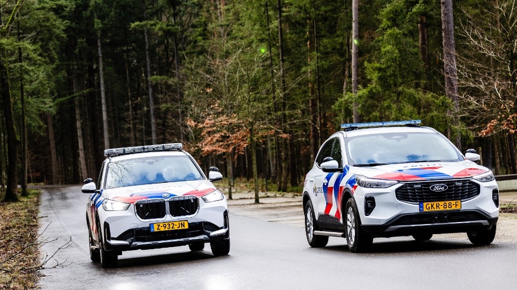 Nieuwe politieauto’s voor noodhulp | politie.nl